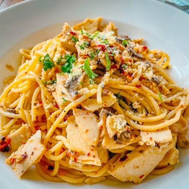 Spaghetti Aglio Olio with Grilled Chicken | Tedboy