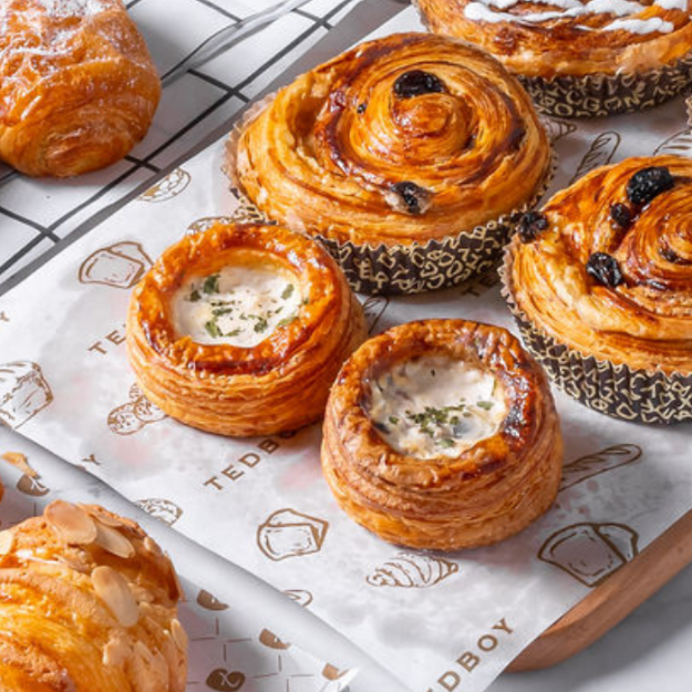 Creamy Chicken Danish | Tedboy