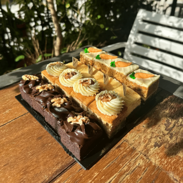 Mini Cakes (16pcs/tray) | Tedboy