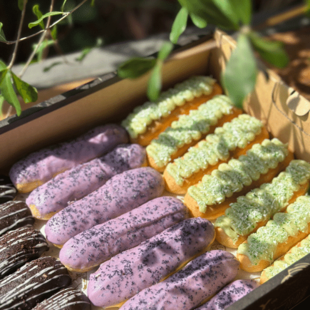 Mini Eclair Catering Box | Tedboy